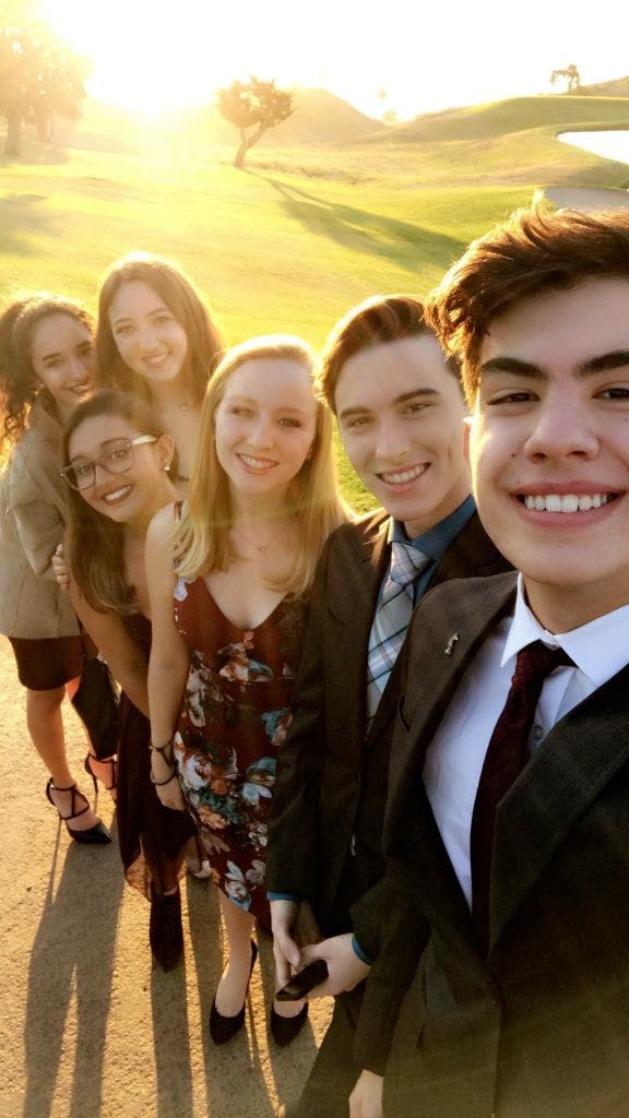 HOMECOMING DANCE | Caia no Mundo