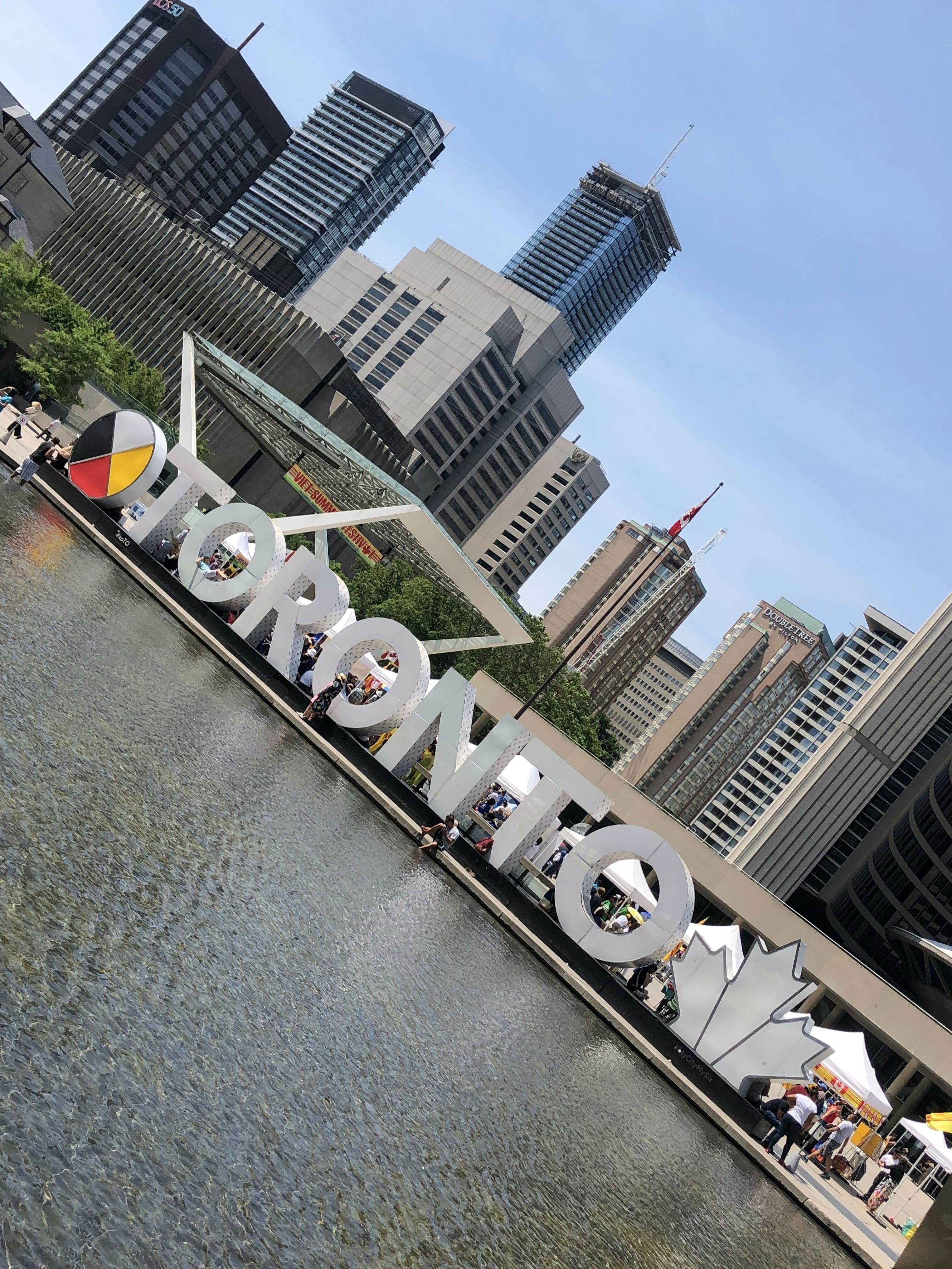 Primeiro dia em Toronto | Caia no Mundo